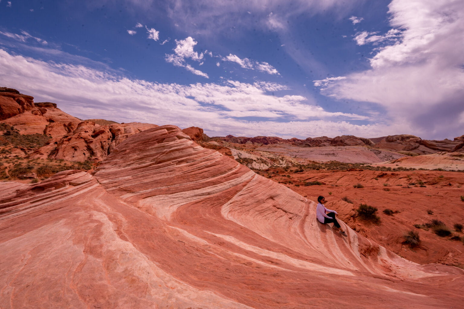Hiking to the Fire Wave at Valley of Fire - Travelffeine