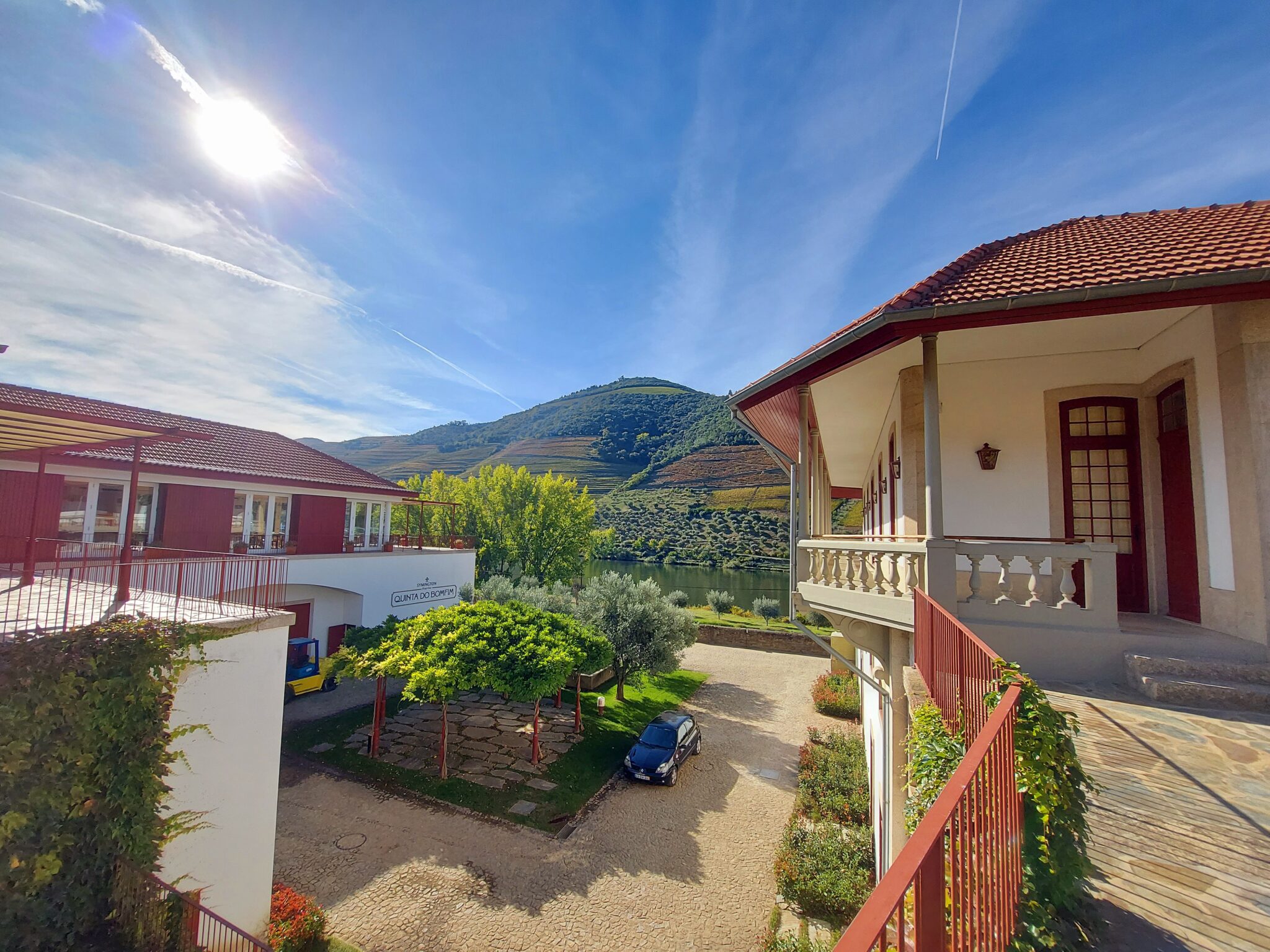Quinta do Bomfim: The Perfect Douro Valley Winery Tour - Travelffeine